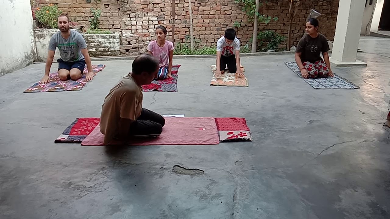 yog divas ......yoga with family...yoga at home - YouTube