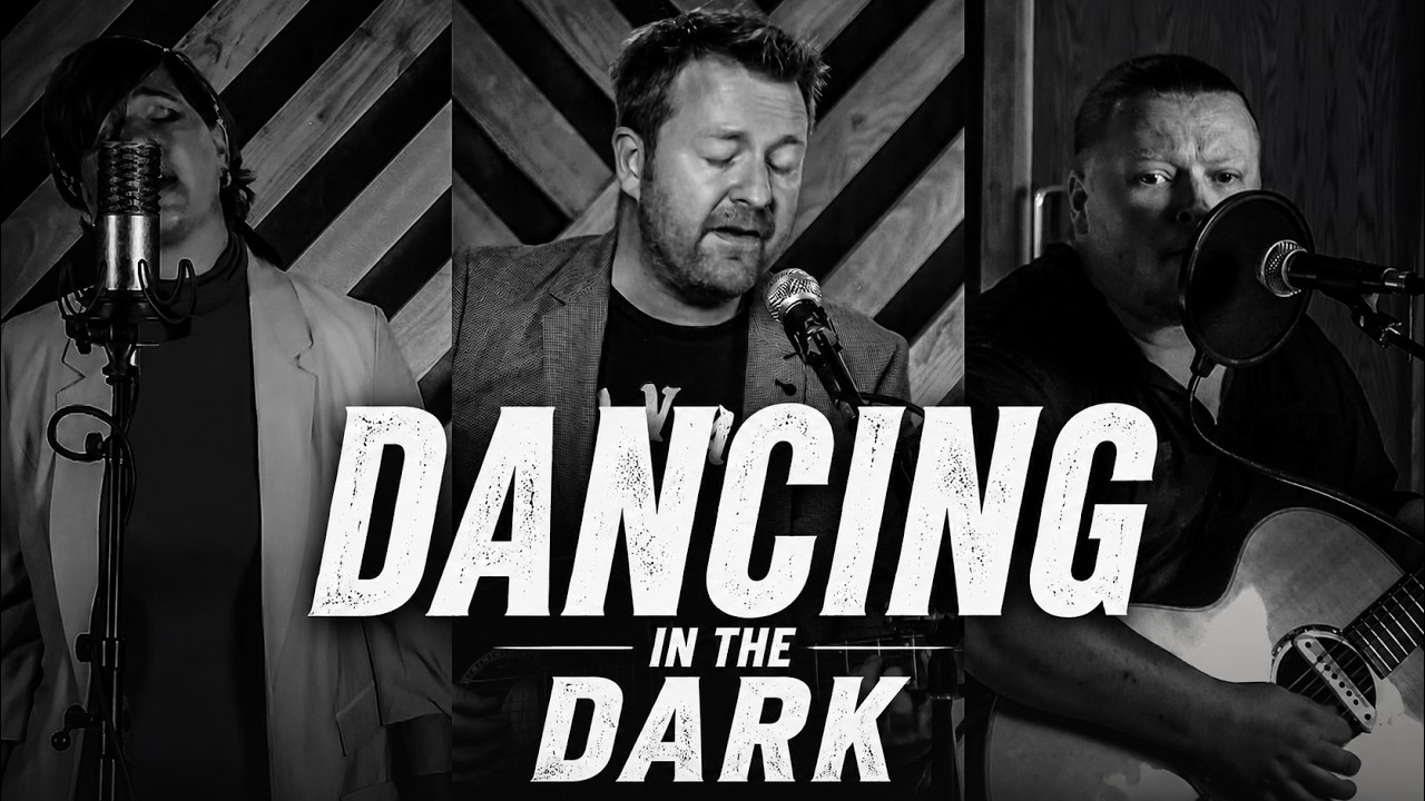 Bruce Springsteen - Dancing in the dark - Acoustic cover - YouTube