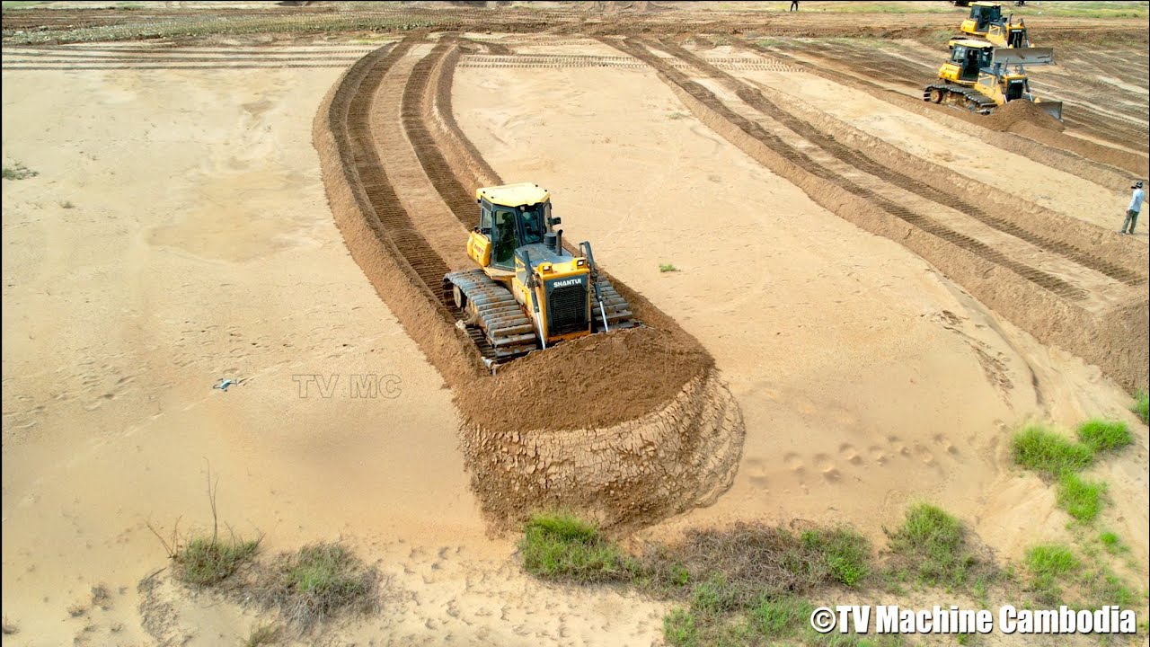 So Smart Driver Skills With Dozer Pushing Sand | Incredible Skills ...