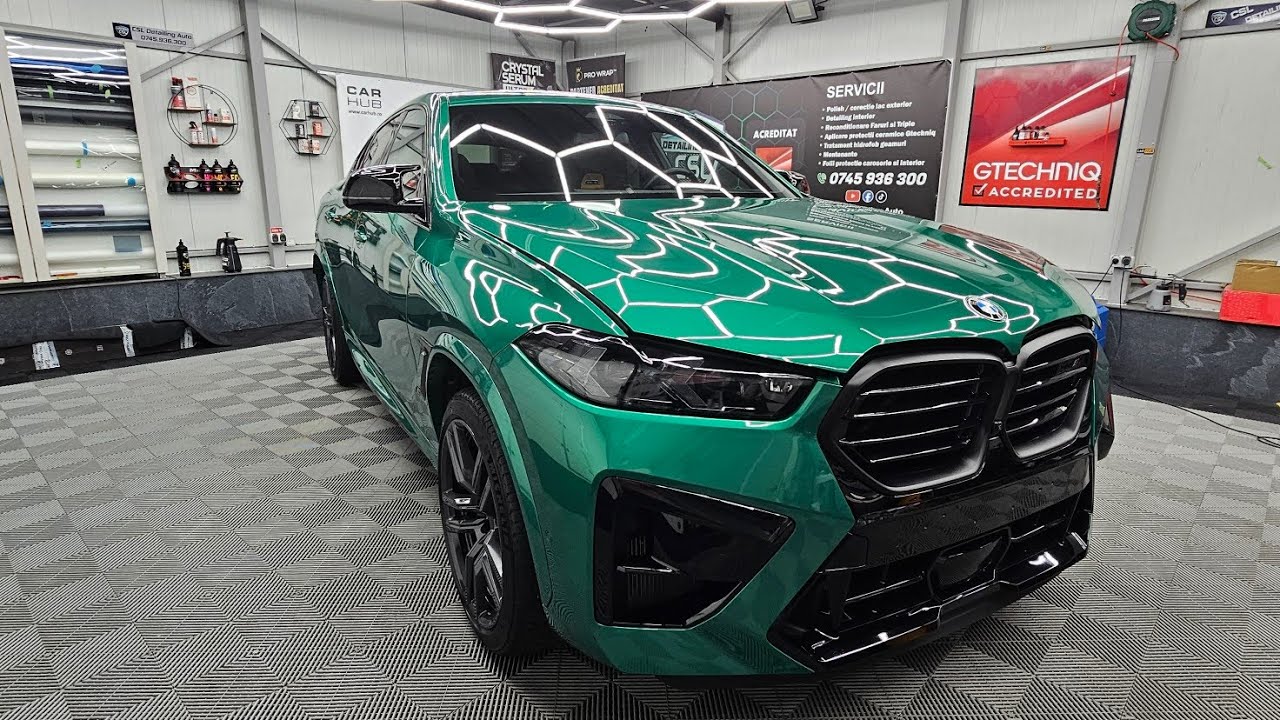 BMW X6M Competition green smarald - YouTube
