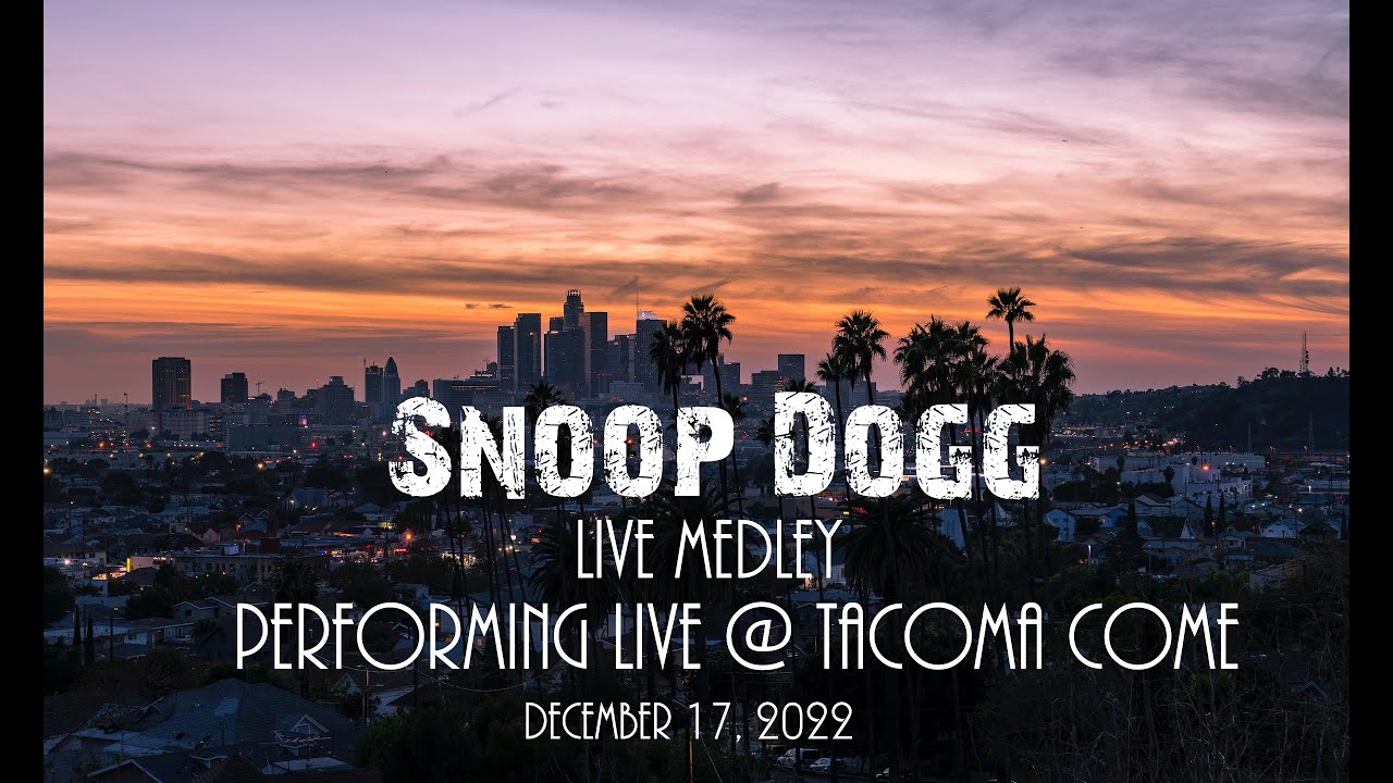Snoop Dogg Live Concert Performance December 17 2022 at 'Holidaze of ...