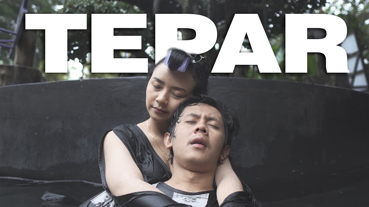 SUMPAH AKU GAK KUAT !!! TEPAR HABIS MAIN TIKTOK DI UDARA ...? - YouTube