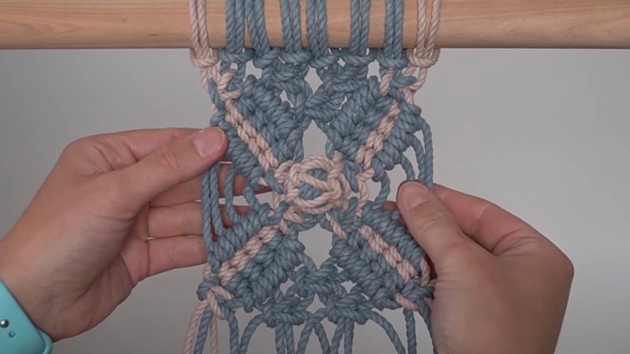 DIY Macrame Tutorial - Multi-Coloured Flower Pattern! - YouTube