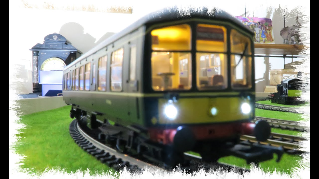 Bachmann Derby Lightweight DMU OO scale - YouTube