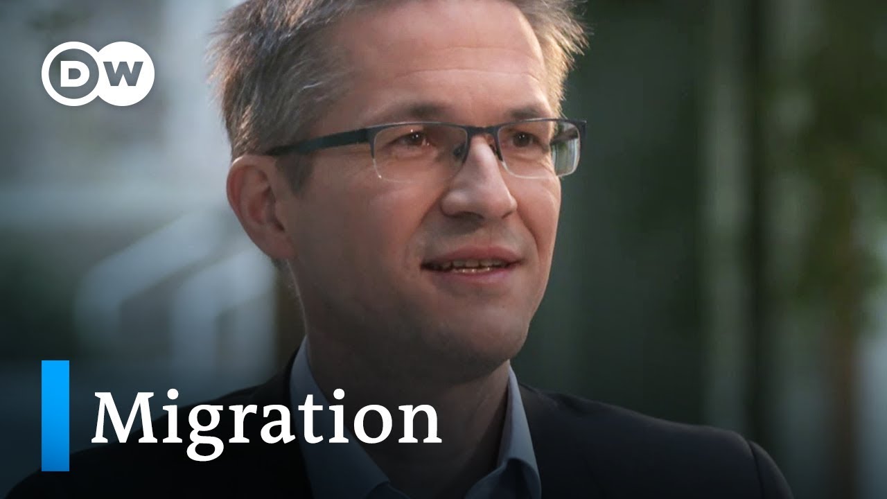 Gerald Knaus: "Es gibt kein Recht auf Migration" | Interview - YouTube