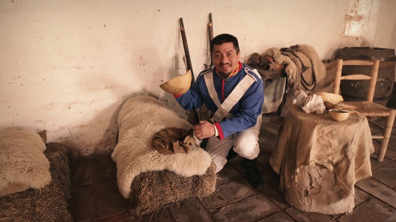 CAMPAMENTO EL PLUMERILLO: VIDA COTIDIANA - YouTube