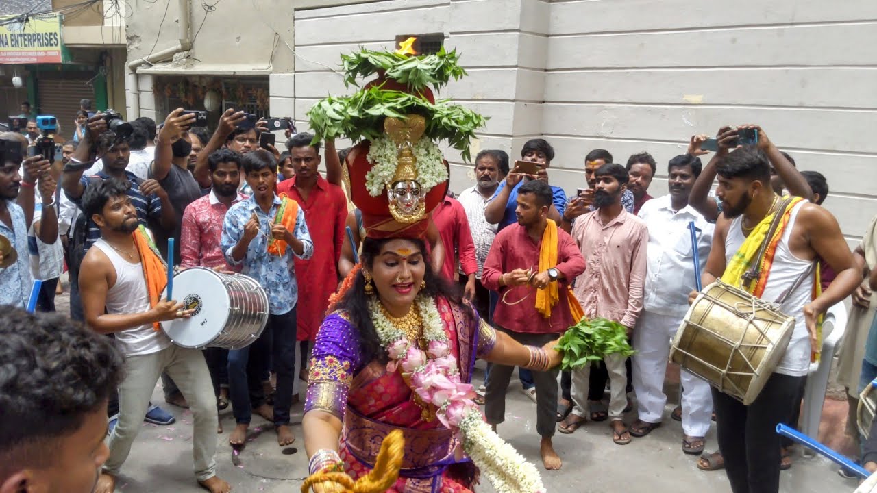 Jogini Shyamala Bonam At Secunderabad 2023 | Shyamala Devi bonam In ...