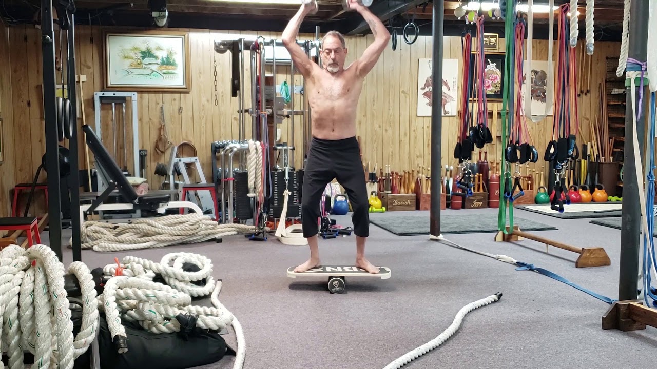 wobble board playing ropes,db,ic - YouTube