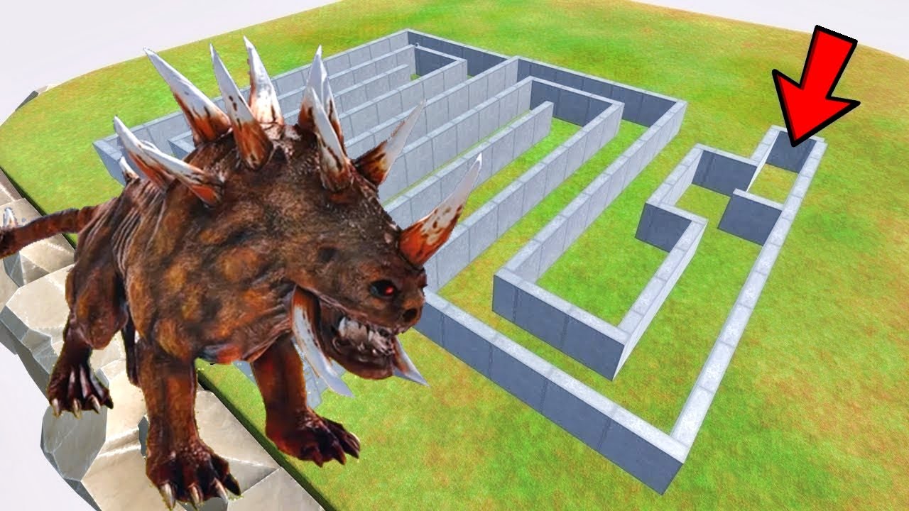 Escape from Hellhounds in the Maze. Animal Revolt Battle Simulator ...