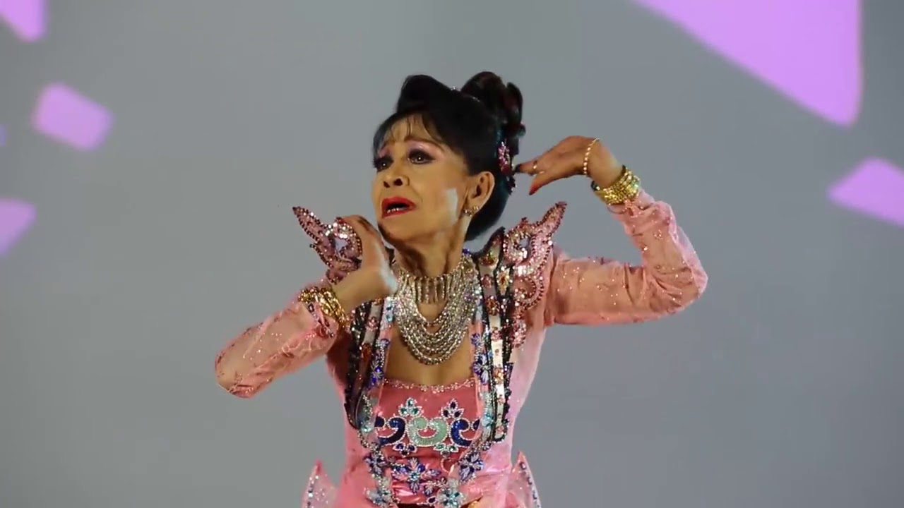 002 - ร้องรำประกอบเพลงแนวพม่า (Myanmar Anyeint) - YouTube