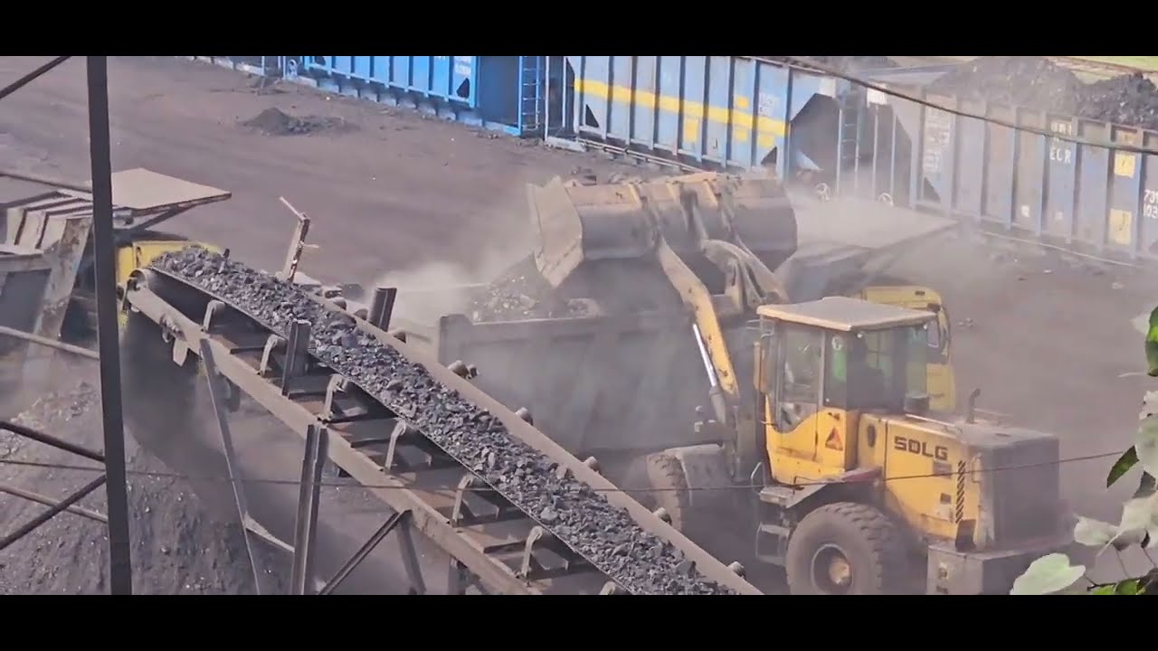 ब्लैक डायमंड कोयला #coal #comedy #duet #reaction - YouTube