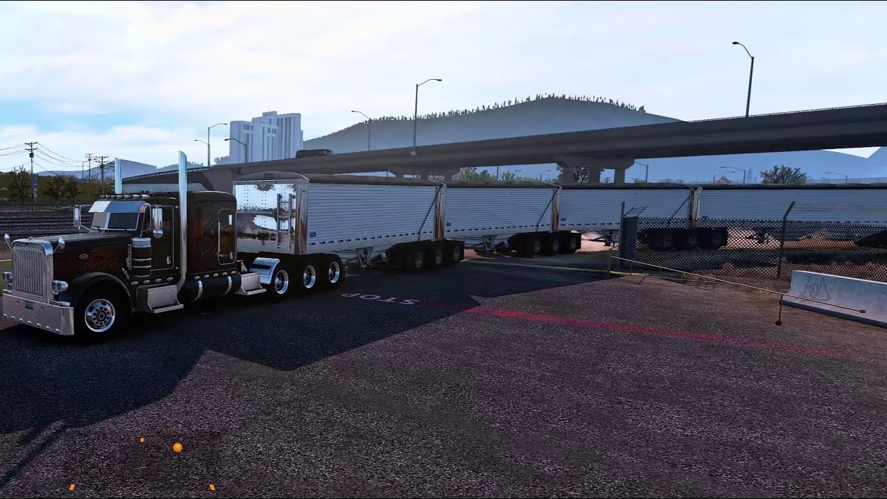 LOUD TRAIN HORN!!! Road Train fully loaded with Potatoes (271.538 lb ...