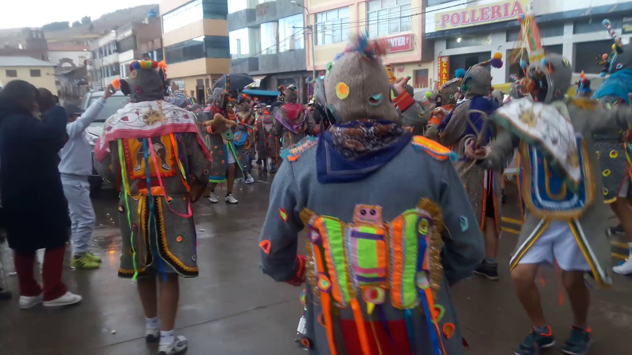 kusillos de Juli - YouTube