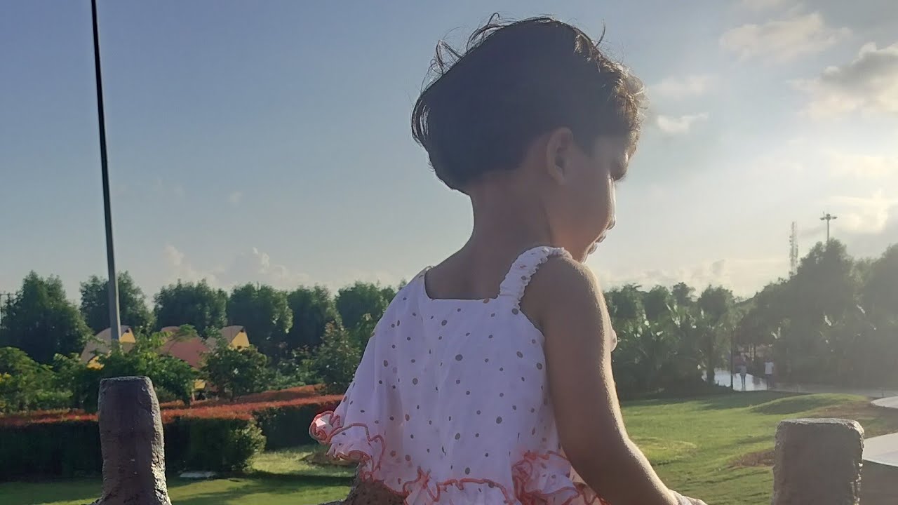 pari life style is live - YouTube