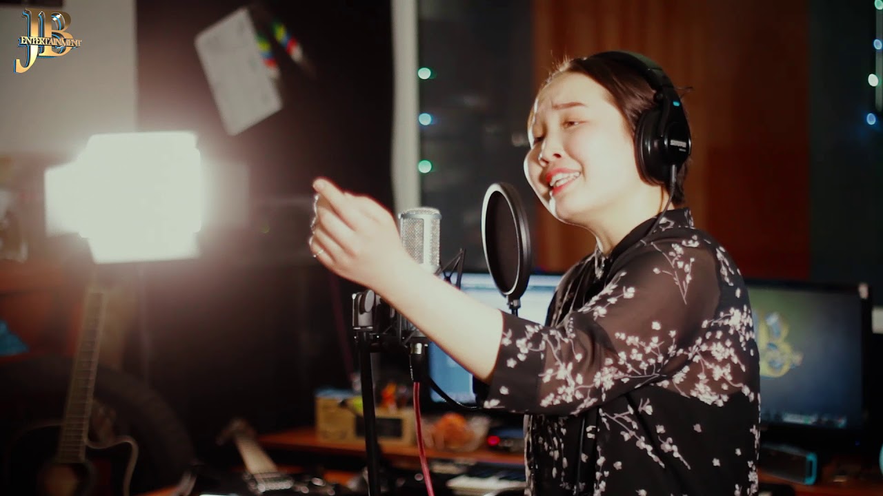 Agiimaa - Nadaas chi (cover by Sugarmaa) - YouTube