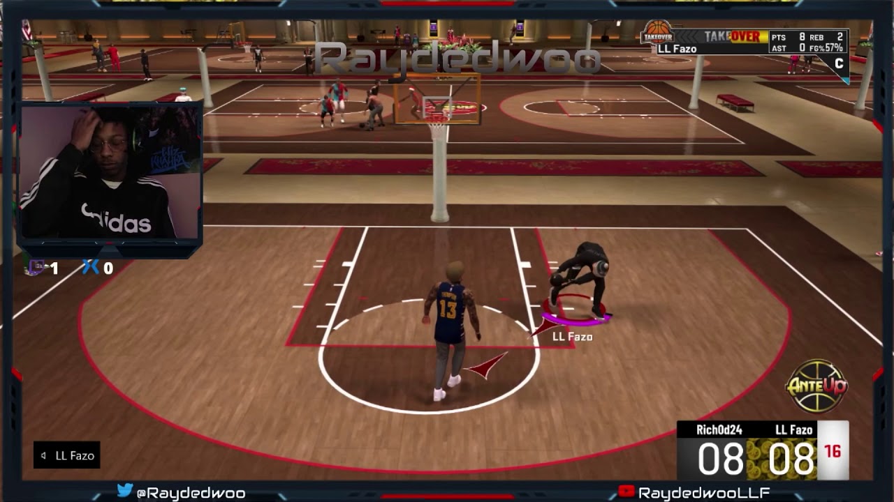 My 6'10 Slasher Made This Streamer Do This Live On Stream 😂 - YouTube