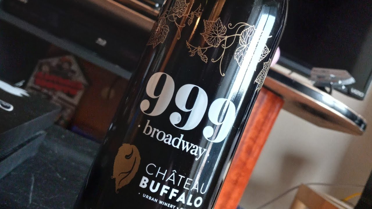999 Broadway Chateau Buffalo review 2021 - YouTube