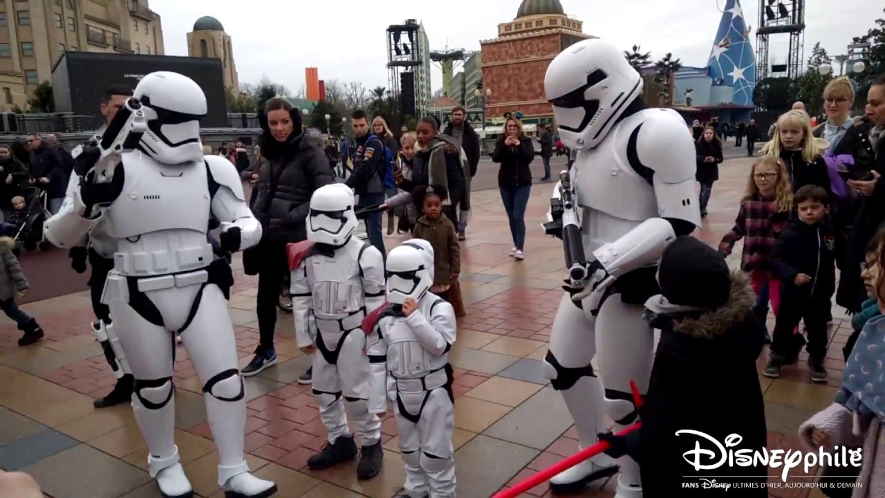 Stormtroopers Patrol (2017) - Season of the Force at Disneyland Paris ...