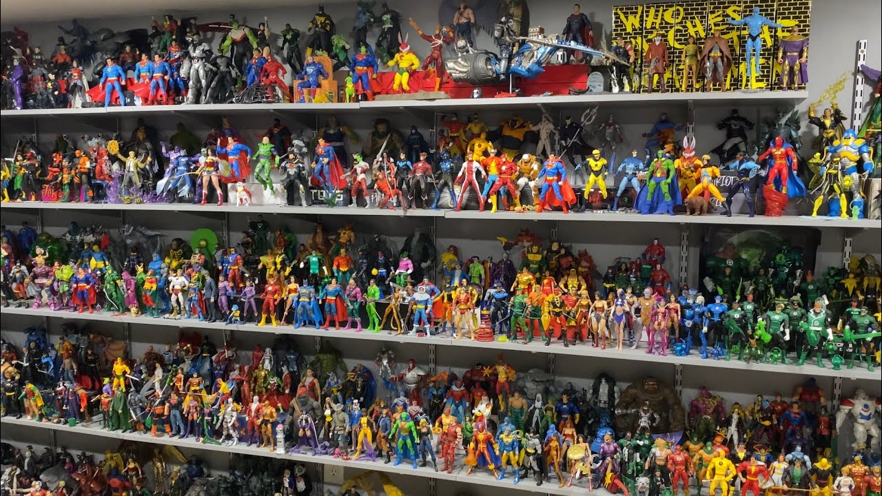 DC Collection walkthrough! DC Multiverse vs DC Universe Classics! - YouTube