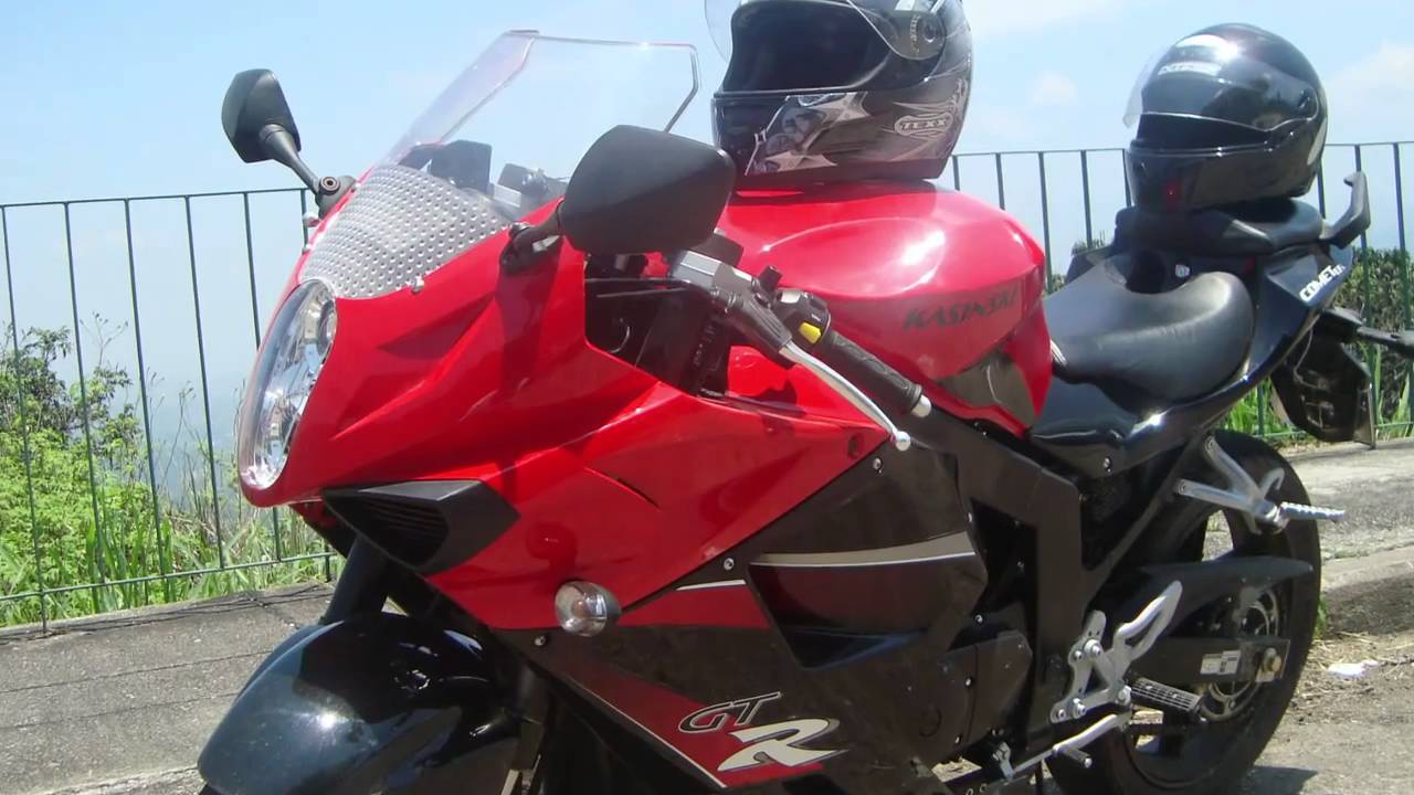 Kasinski Comet GT 250R com escape Sarachú - YouTube