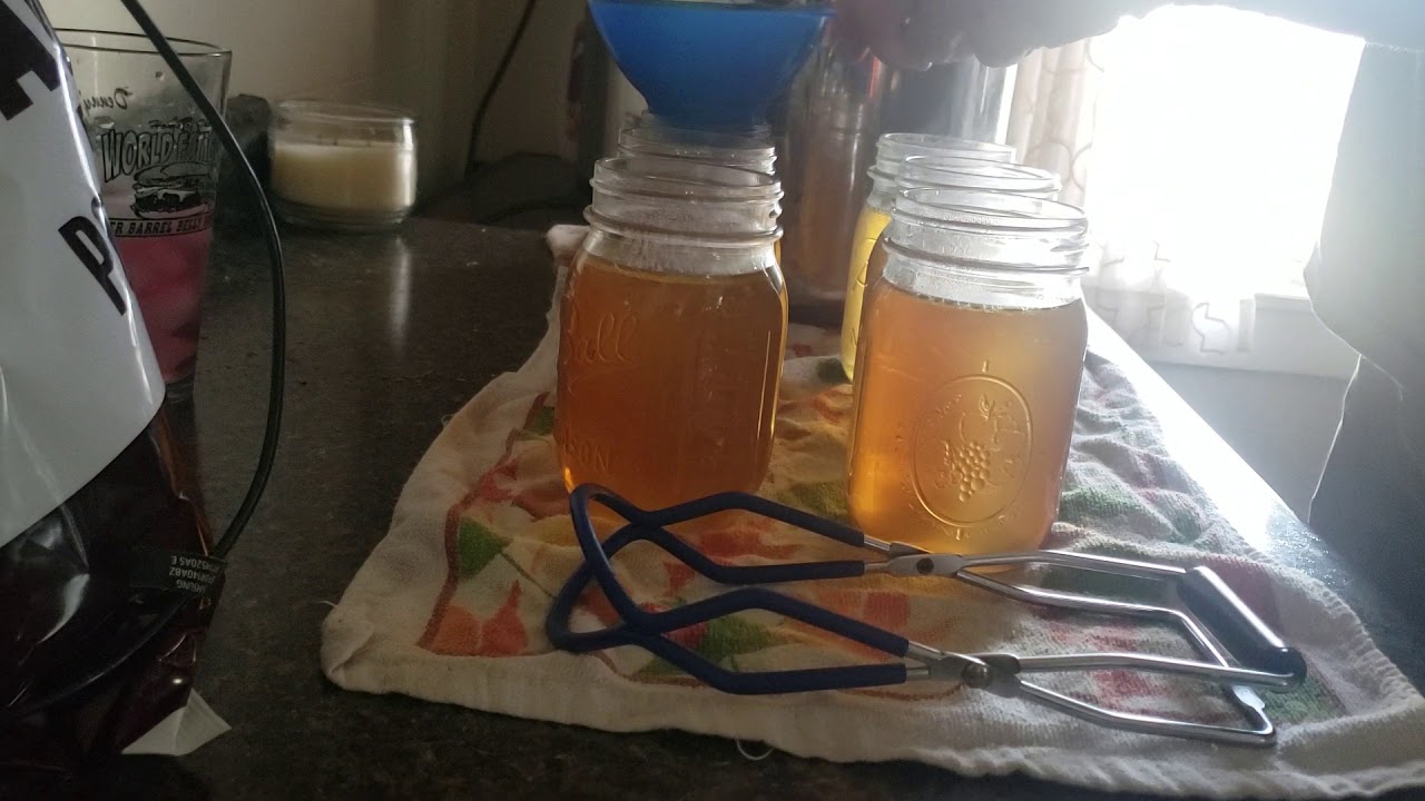 Canning pints of chicken stock - YouTube
