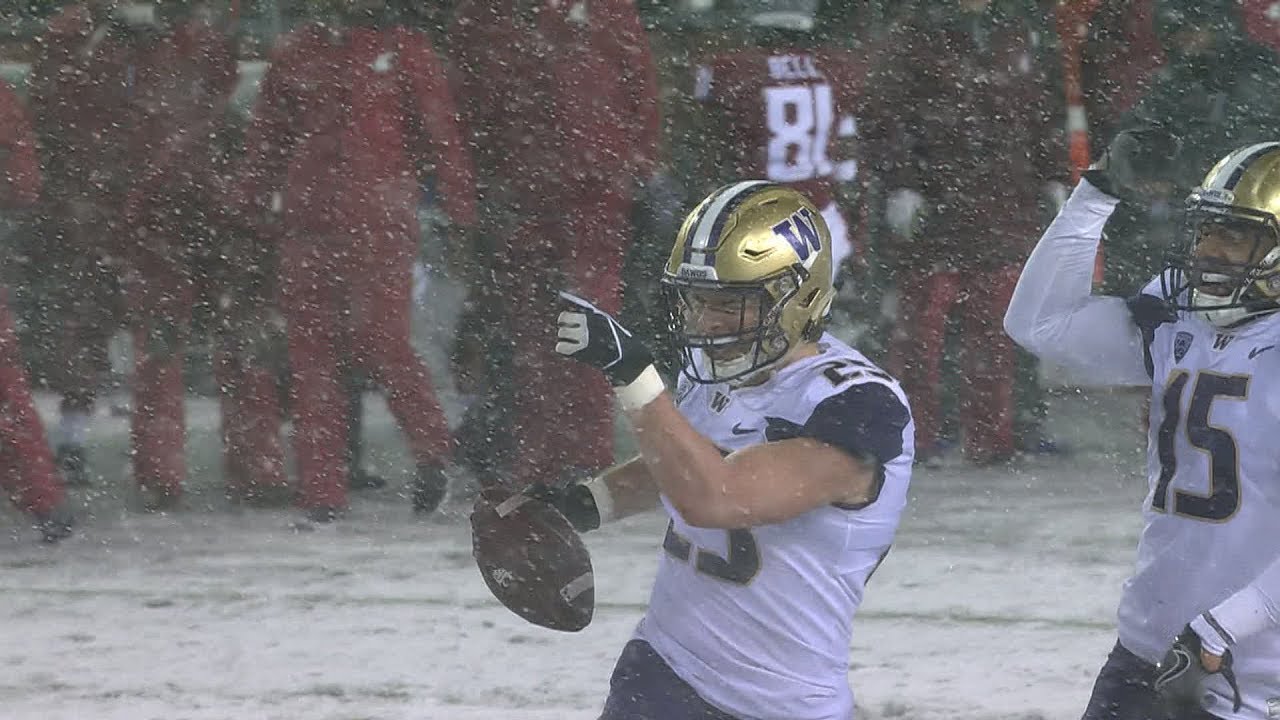 Washington's Ben Burr-Kirven reflects on garnering Pac-12 Football Scholar-Athlete of the Year ...