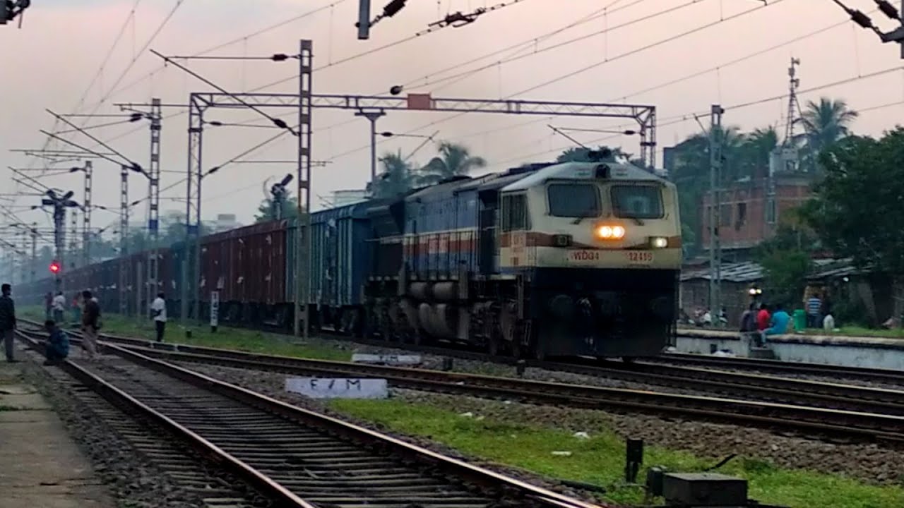 New Guwahati (NGC) EMD WDG4 powers a 40+ BCNA Wagons Freight Train ...