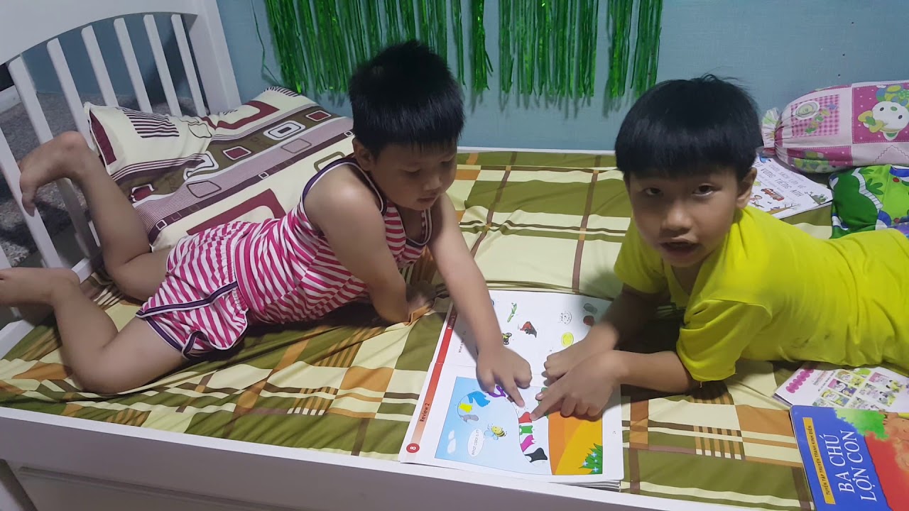 Bed time fun - YouTube