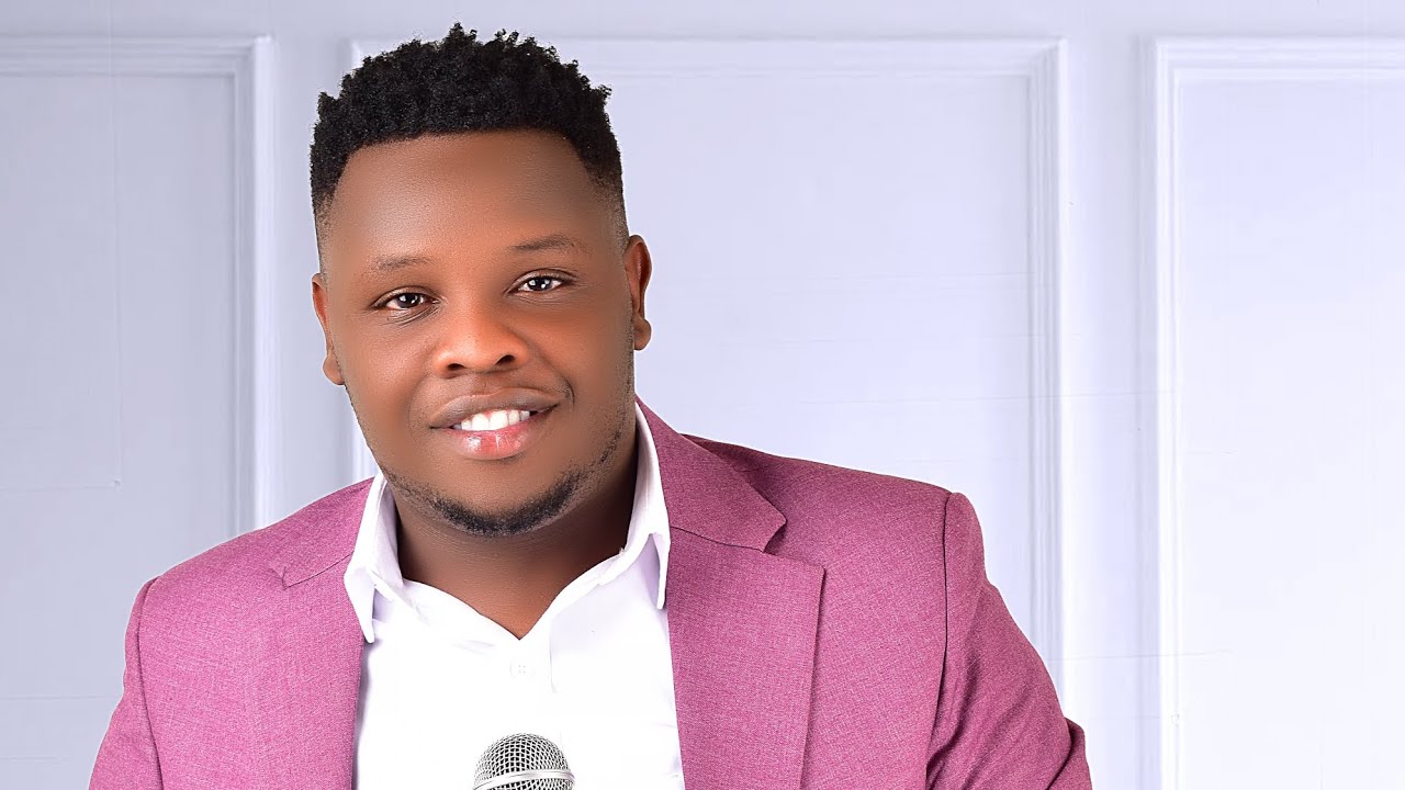 PCEA Kihunguro Church ~ Moseh Worshipper #kianakiamuruthi #pcea # ...