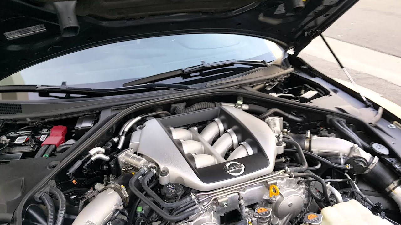 P2M NISSAN R35 BLACK SERIES ENGINE HOOD DAMPER - YouTube