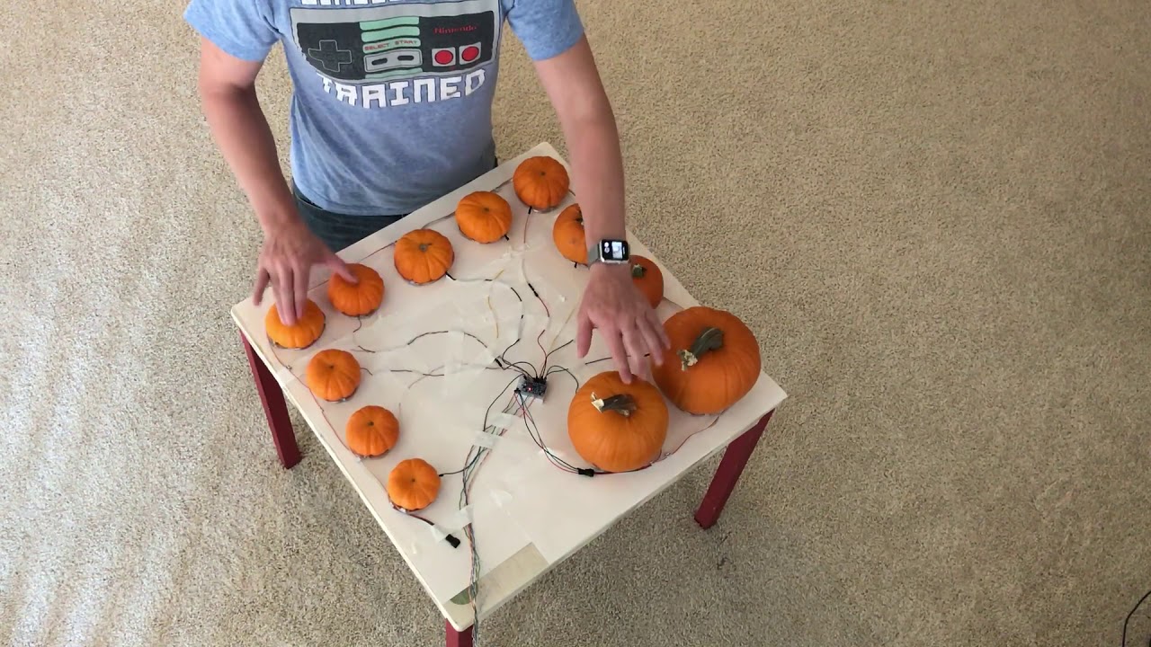 Pumpkin Piano with Raspberry Pi - YouTube
