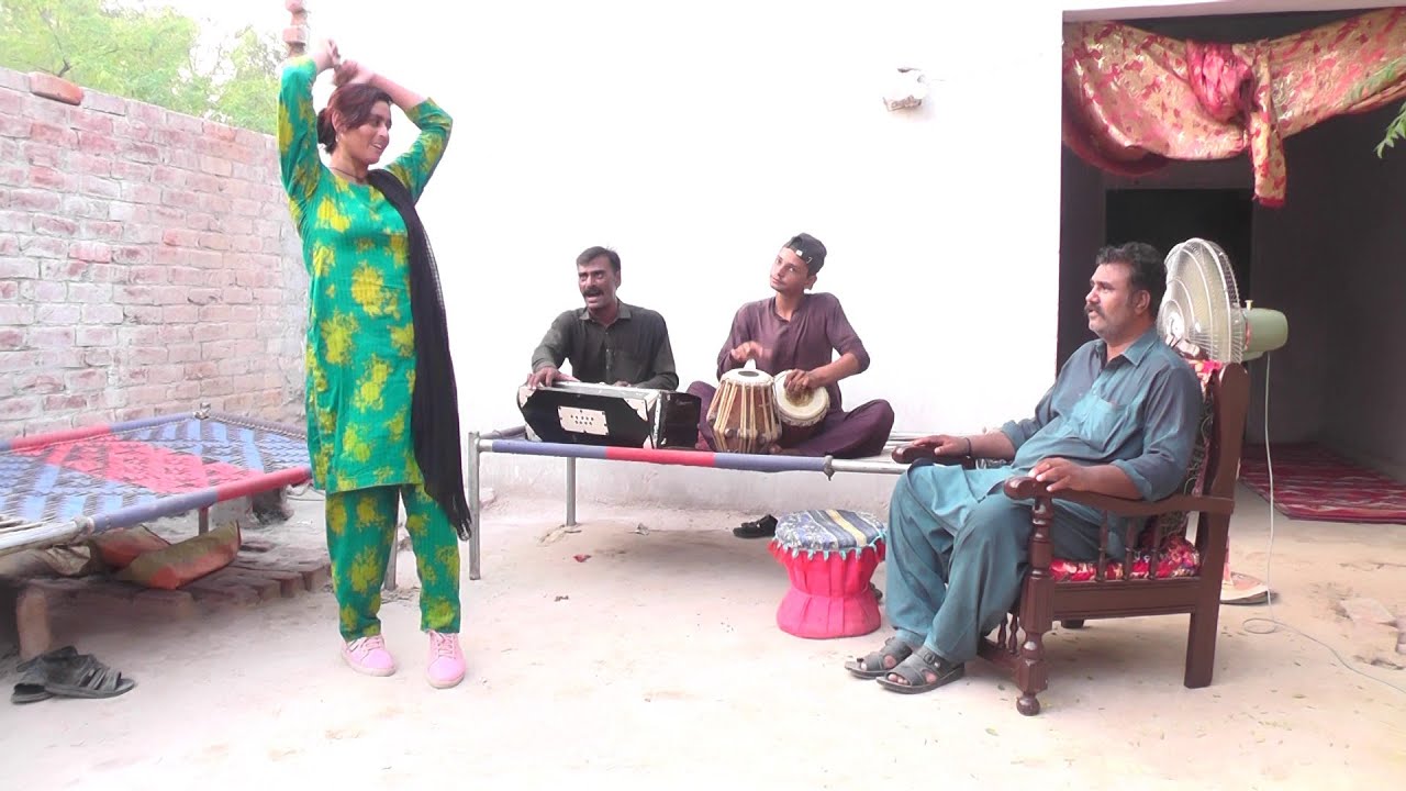 gheran de aakhe lag ke lado dance 2024 song - YouTube