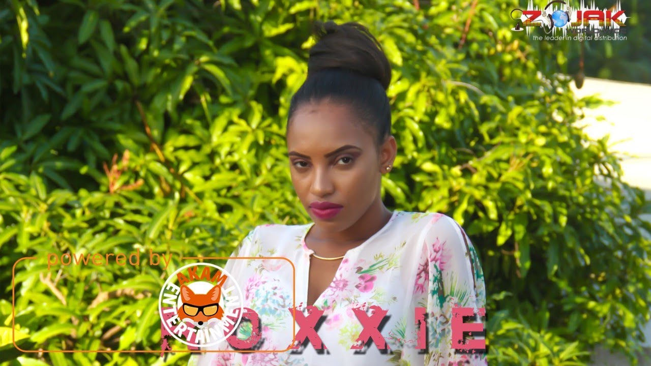 Roxxie - How We Live - June 2017 - YouTube