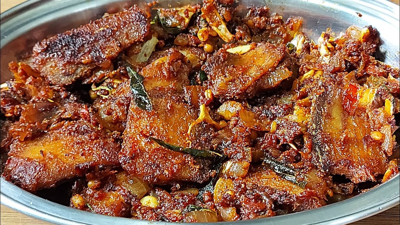 ఉప్పు చేప వేపుడు | ఎండు చేపల ఫ్రై | uppu chepa tamota vepudu | salted ...