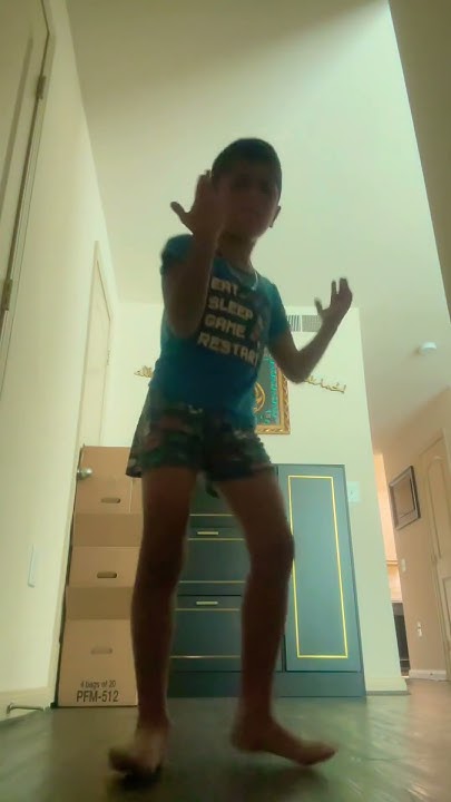 bro dancing, side-by-side😎🥵 - YouTube