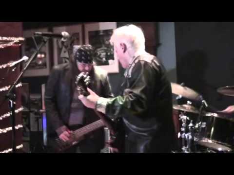 Teddy Rondinelli-Superstition - YouTube