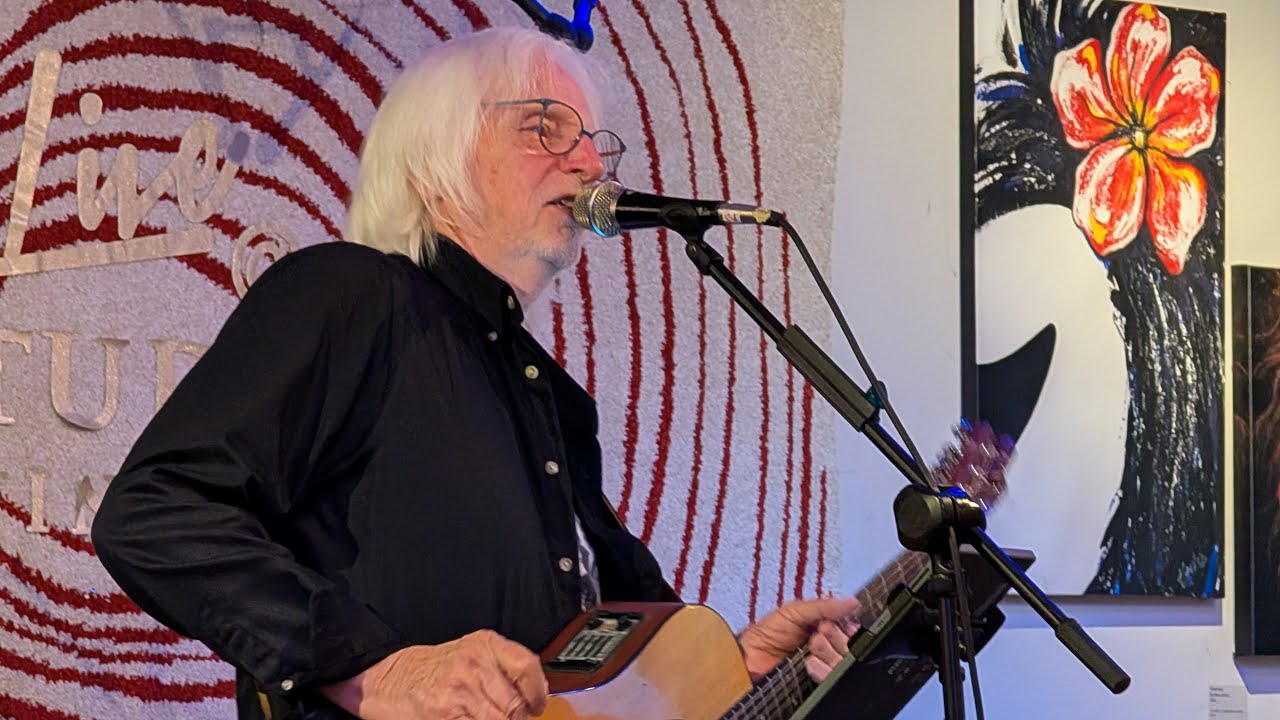 Edison Blake @ Studio Winery - YouTube