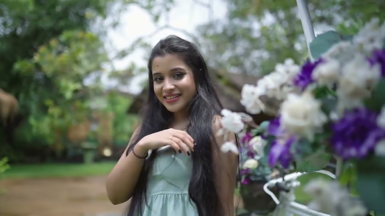 Sihina Lowak සිහින ලොවක් Ft. Harshi Rasanga and Oshan Liyanage - YouTube