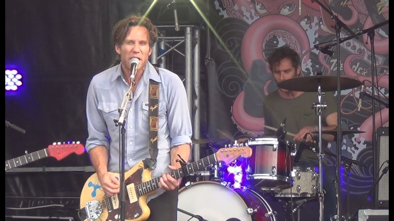 Infinity Broke - Live Binic Festival 2014 - YouTube
