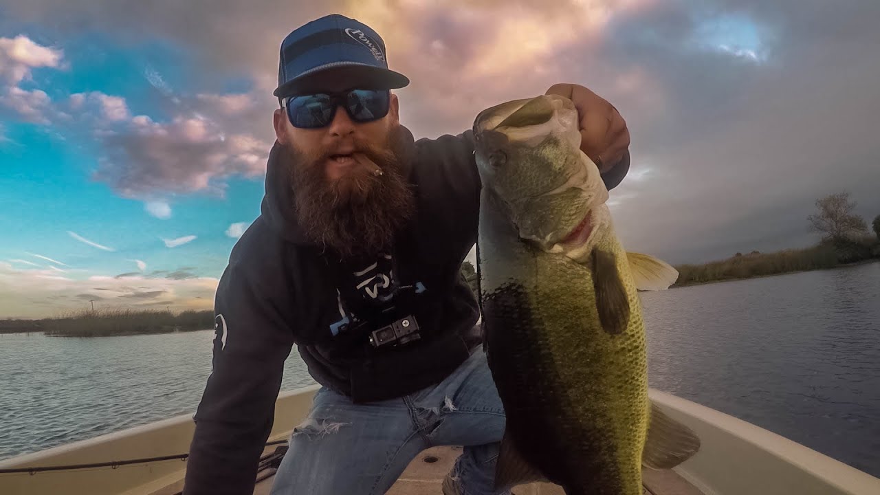 Pre-Fishing on DELTA for BBT TOC (boat flipping 5's.....) - YouTube