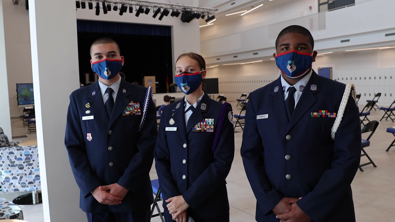 Ramstein High School opens their doors! - YouTube