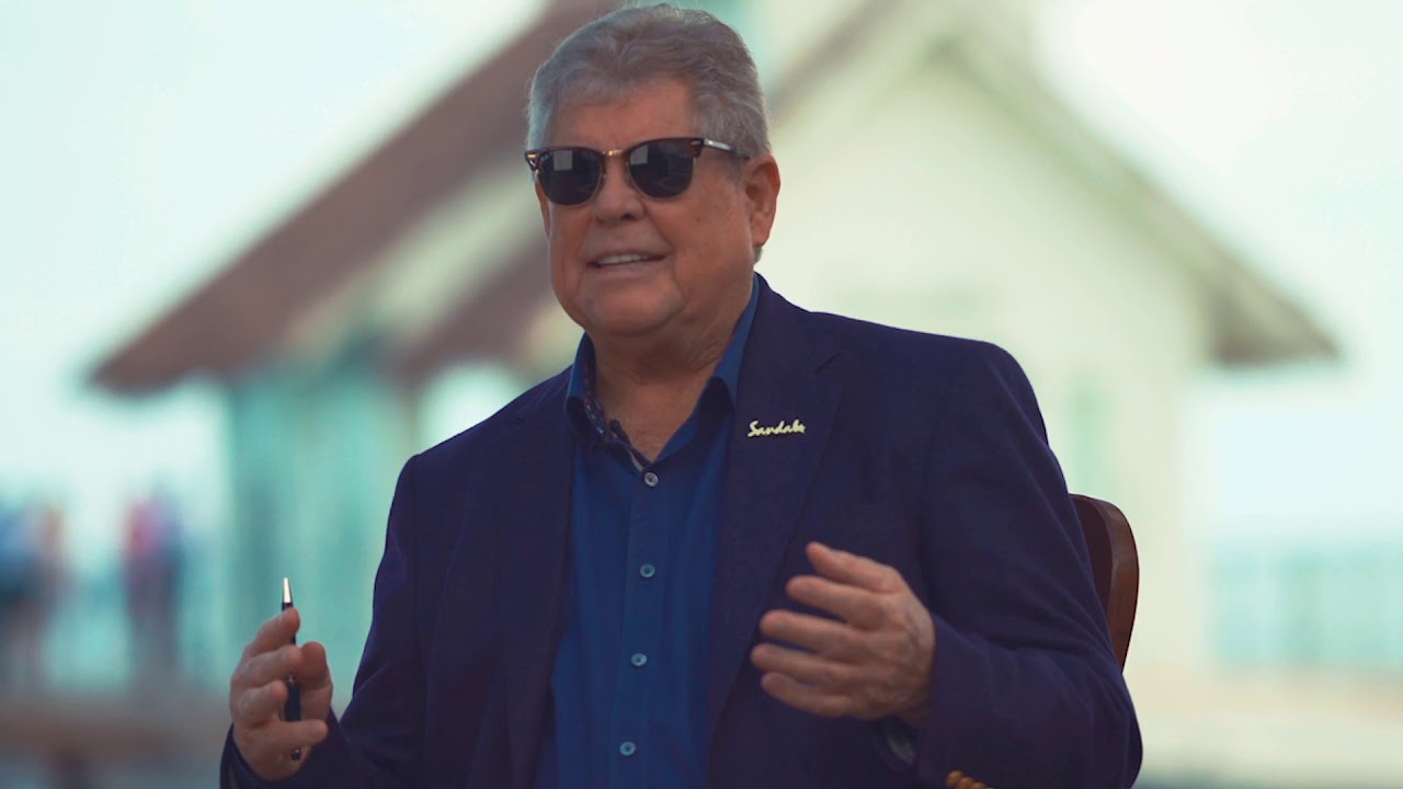 Business mogul Gordon 'Butch' Stewart tells Bloomberg TV the Sandals ...