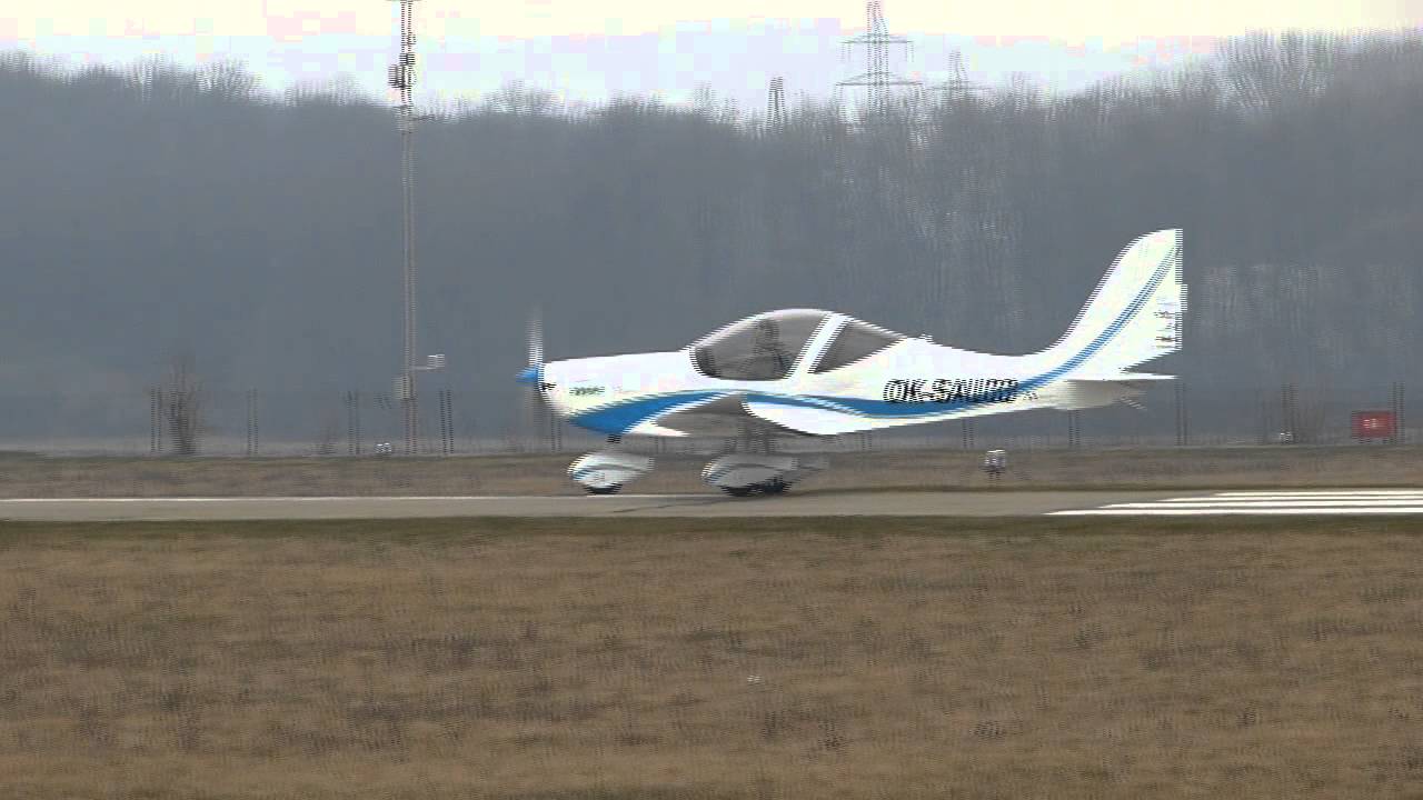 EVEKTOR EPOS - Electric Powered Aircraft | MGM COMPRO - YouTube