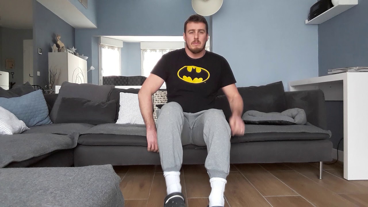 Comment faire du sport dans son canapé !!! - YouTube