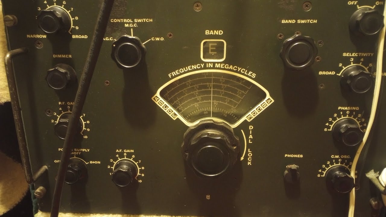 military radio receiver tuning lock system - YouTube