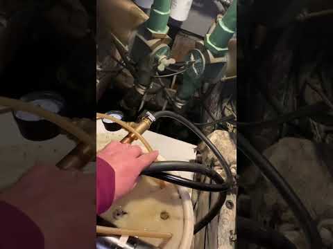 Detroit Diesel oil pressure issue solved! - YouTube