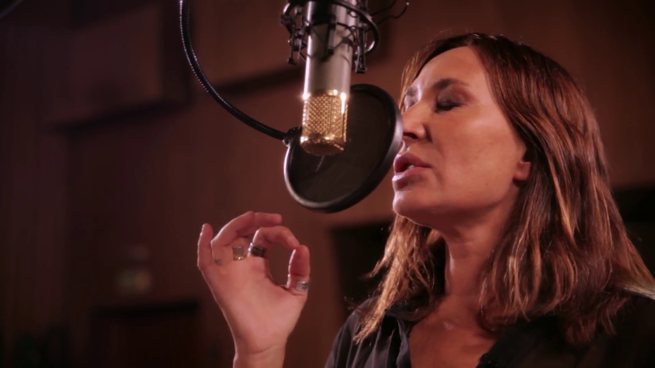 Elles & Barbara : teaser Zazie - YouTube