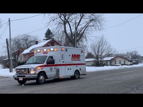 Saginaw MI MMR Ambulance 273 Responding Priority 1 - YouTube