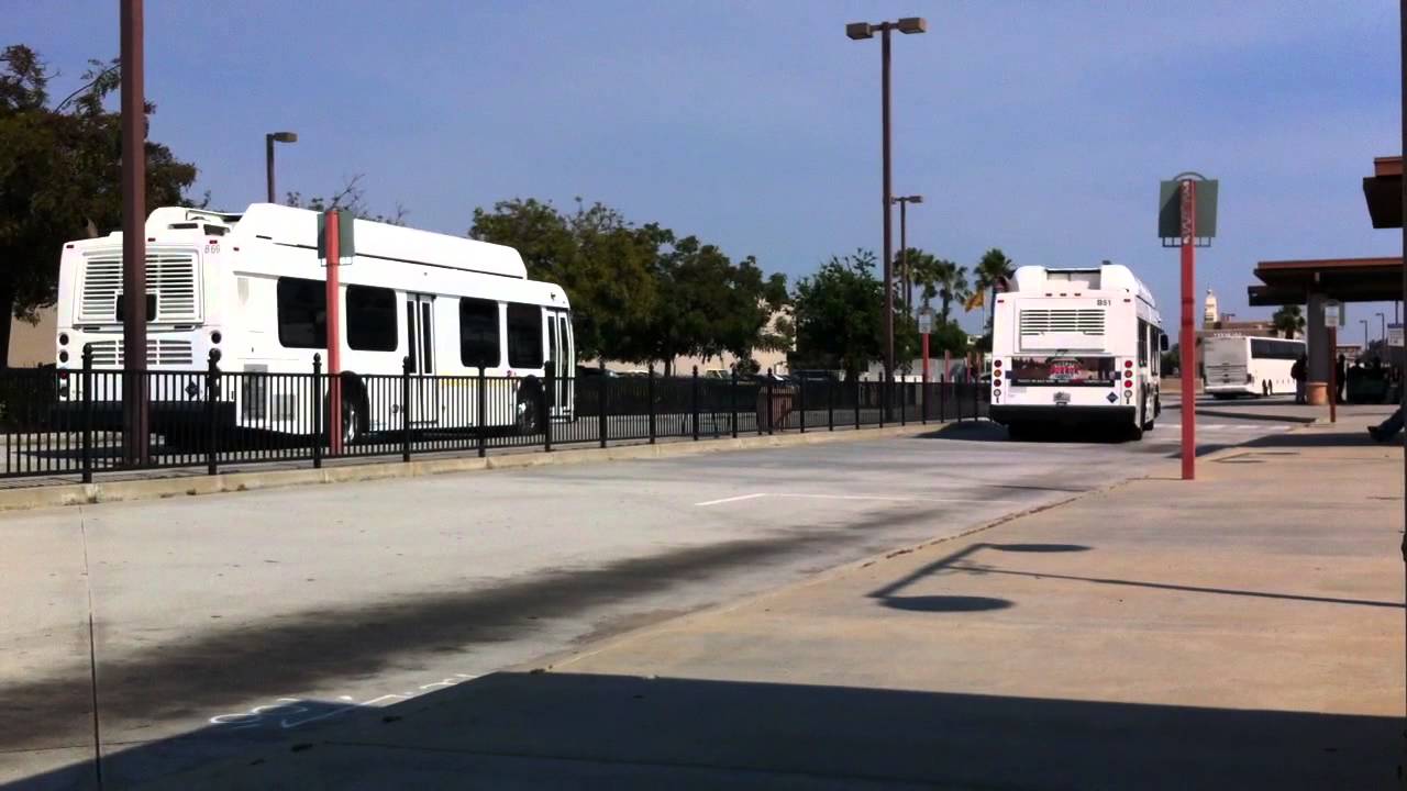Glendale Beeline at Glendale Metrolink 5/31/2013 - B51/B69 - YouTube