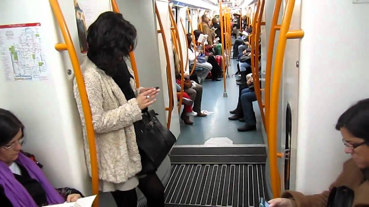 Riding the Subway in Madrid (in HD) - YouTube
